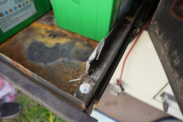 How to Clean Corroded Lead-Acid Battery Terminals (What Causes it and ...